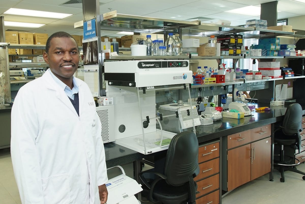 Onderzoekers uit verschillende vakgebieden aan de slag voor hiv ...