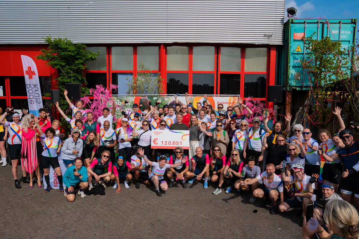 Recordbedrag opgehaald tijdens de Rainbow Ride | Aidsfonds